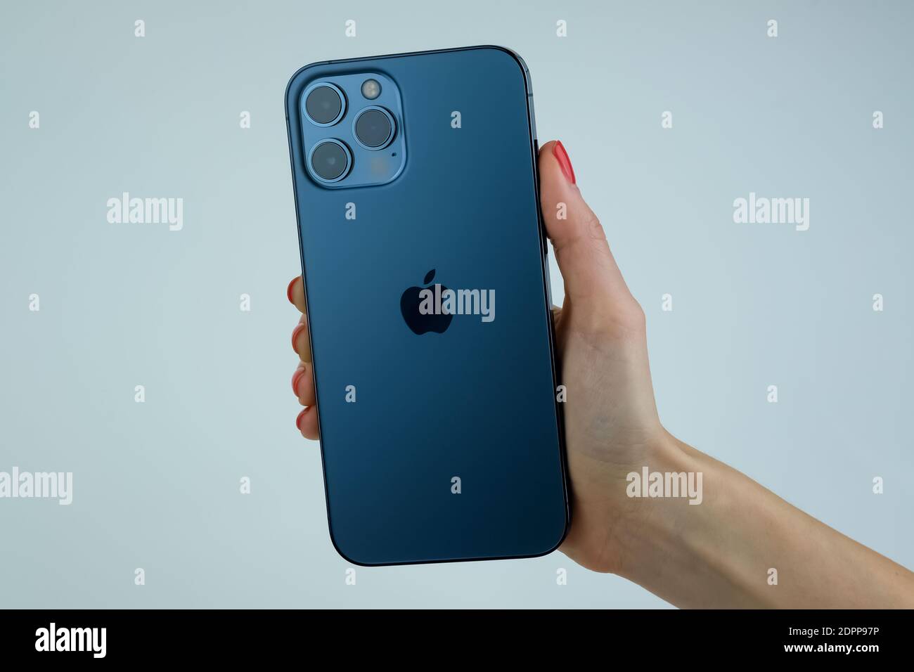 iPhone 12 Pro Max Pacific Blue Stock Photo - Alamy