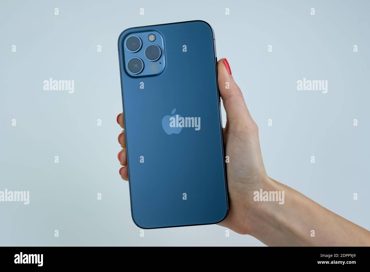 Iphone 12 pro hi-res stock photography and images - Alamy