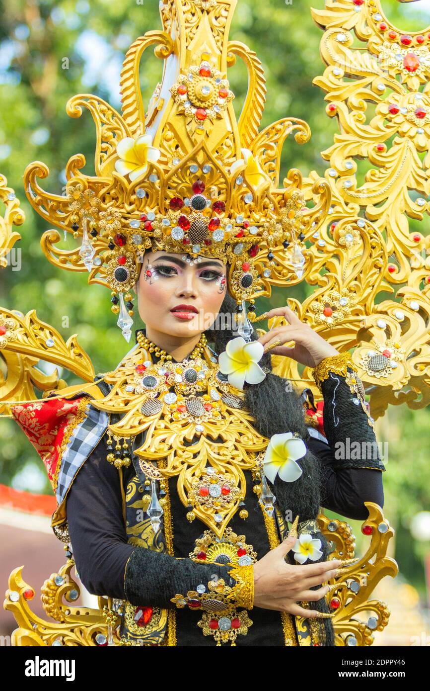 The participants of the Jember Fashion Carnaval Stock Photo - Alamy