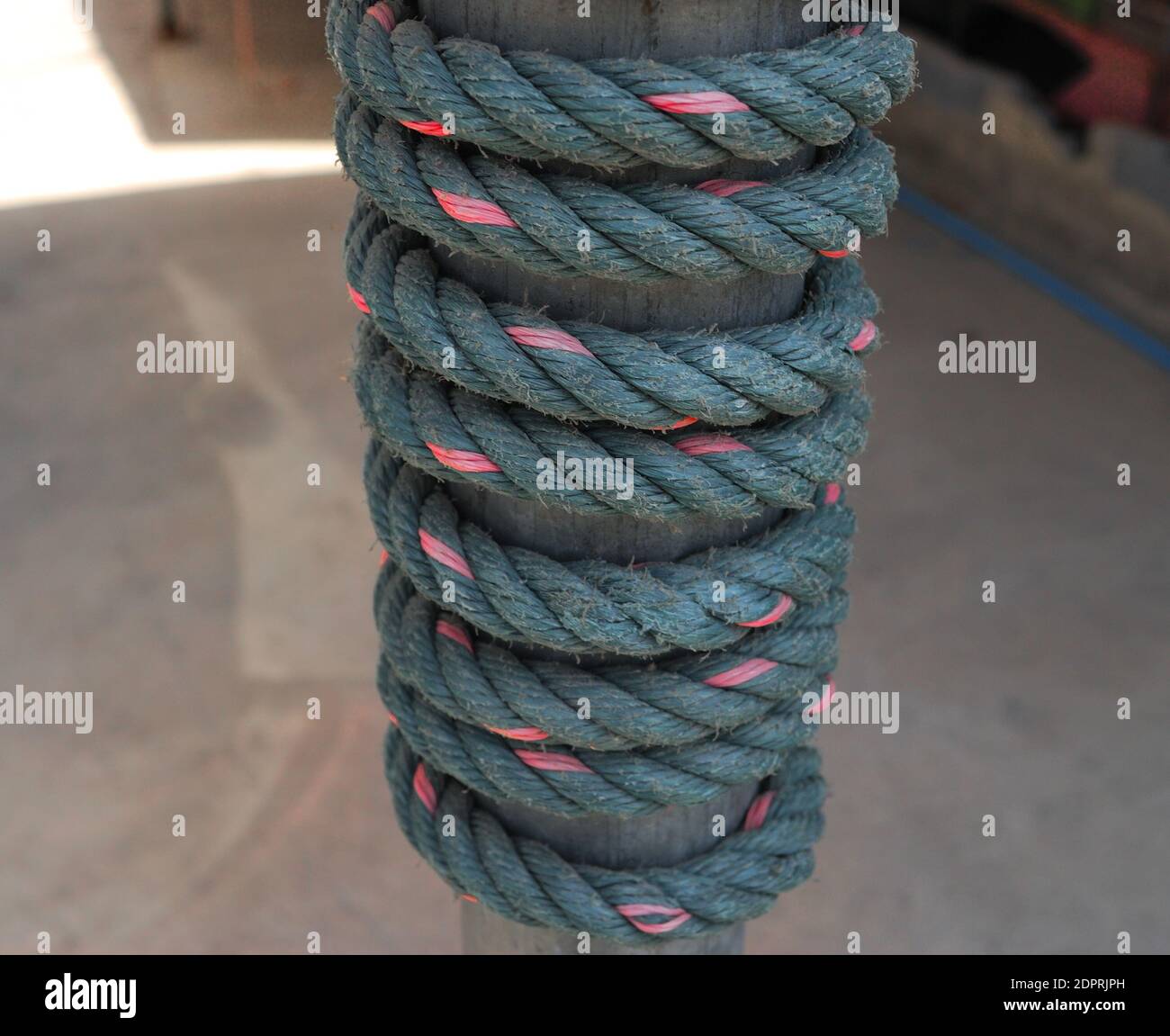 Rope Wrapped Around Pole High Resolution Stock Photography and Images ...