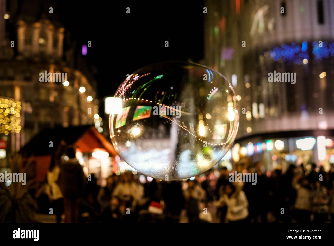 Large bubbles at night hi-res stock photography and images - Alamy
