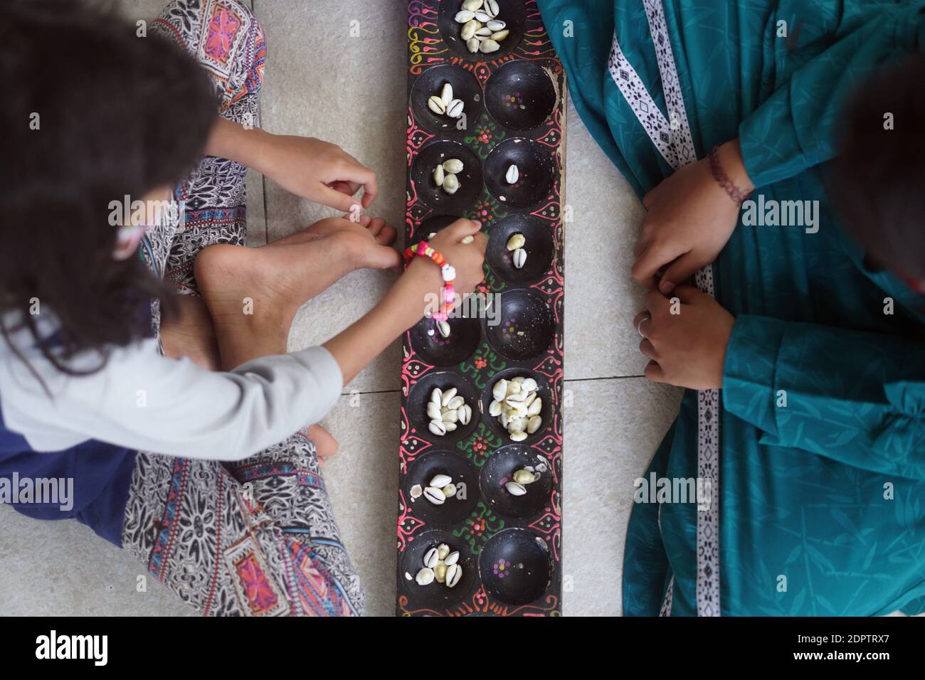 Indonesian game hi-res stock photography and images - Alamy