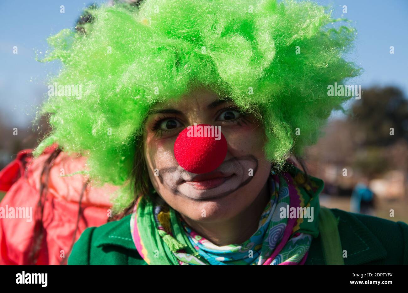 Clown acting hi-res stock photography and images - Alamy