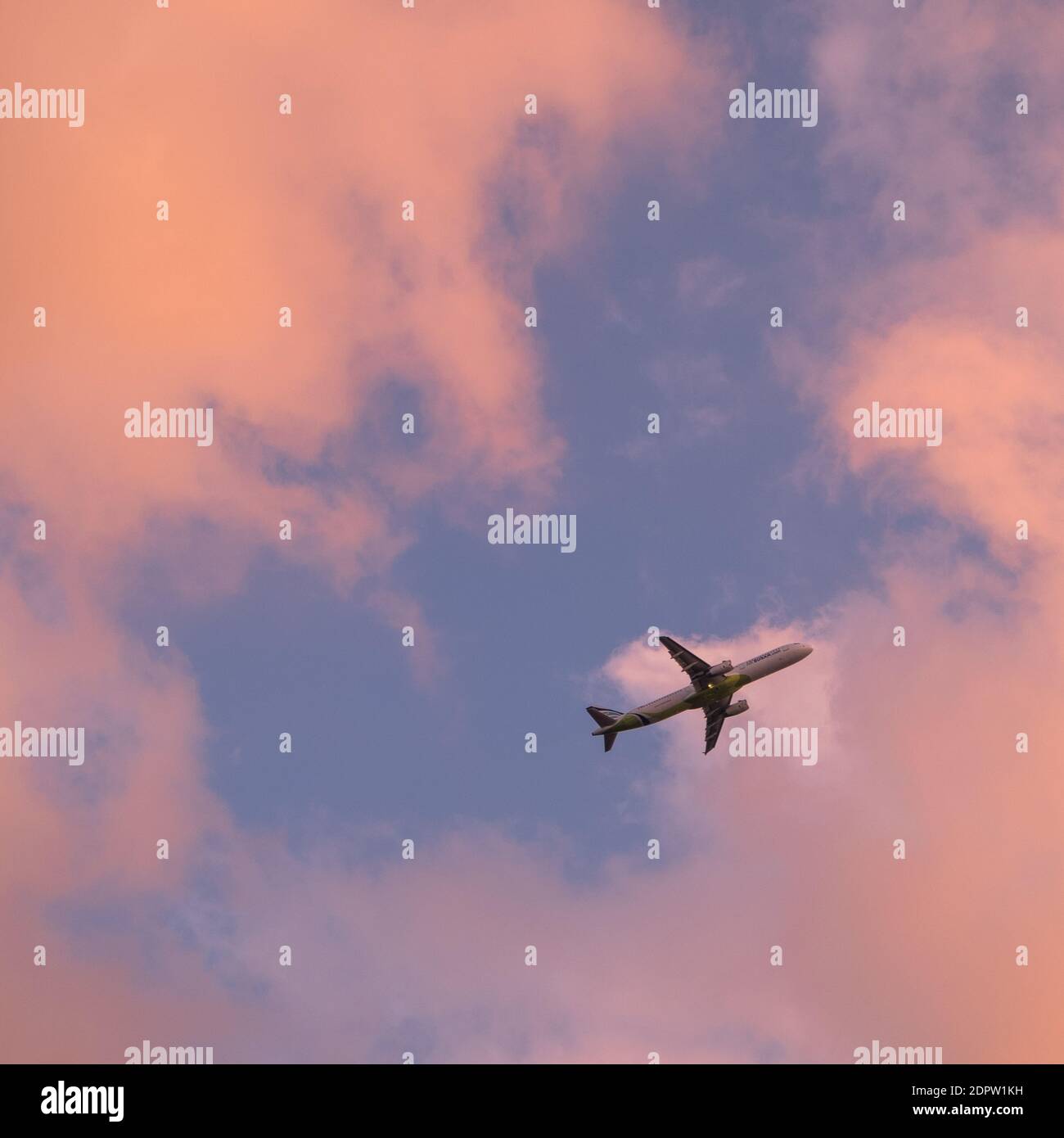 airplane fly to sky taiwan Stock Photo - Alamy