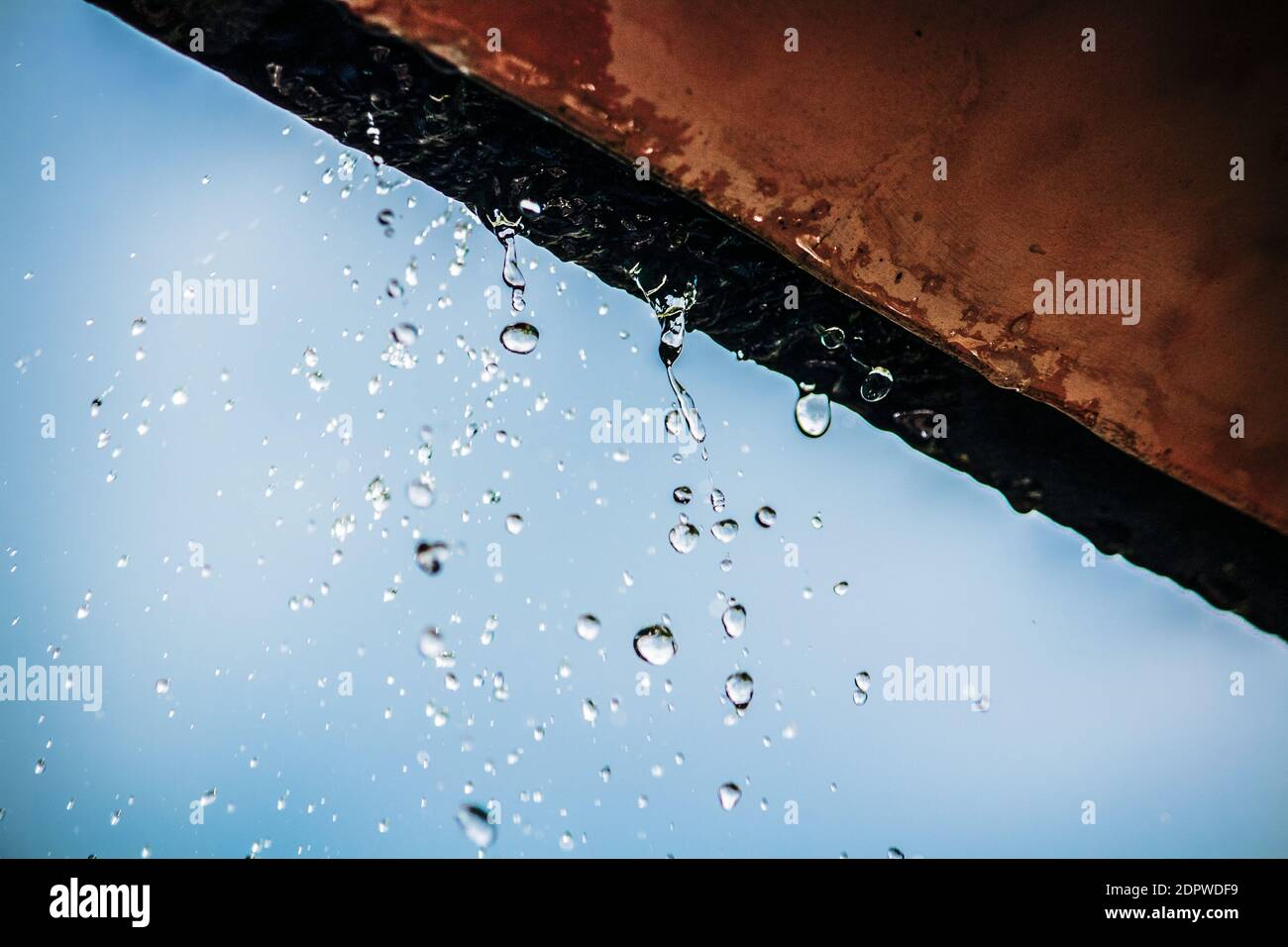 Falling from roof hi-res stock photography and images - Alamy