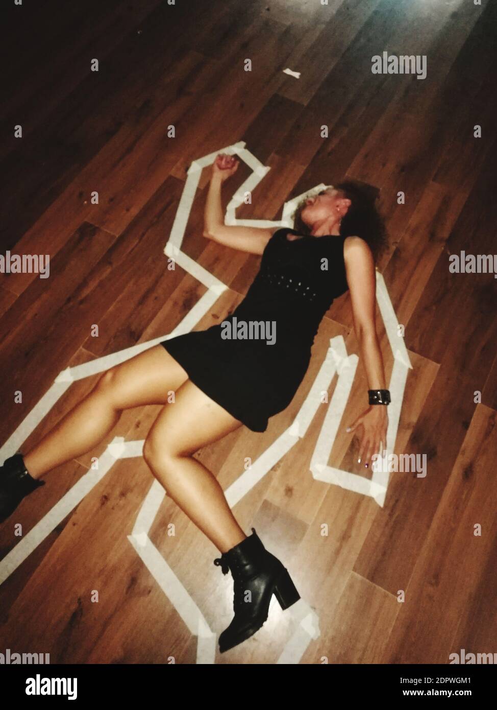 Crime scene victim outline hi-res stock photography and images - Alamy