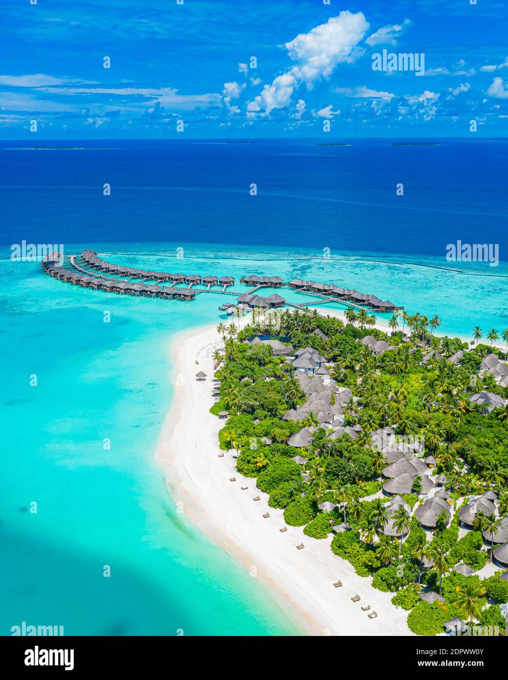 Drone scenery luxury lagoon beach hi-res stock photography and images ...
