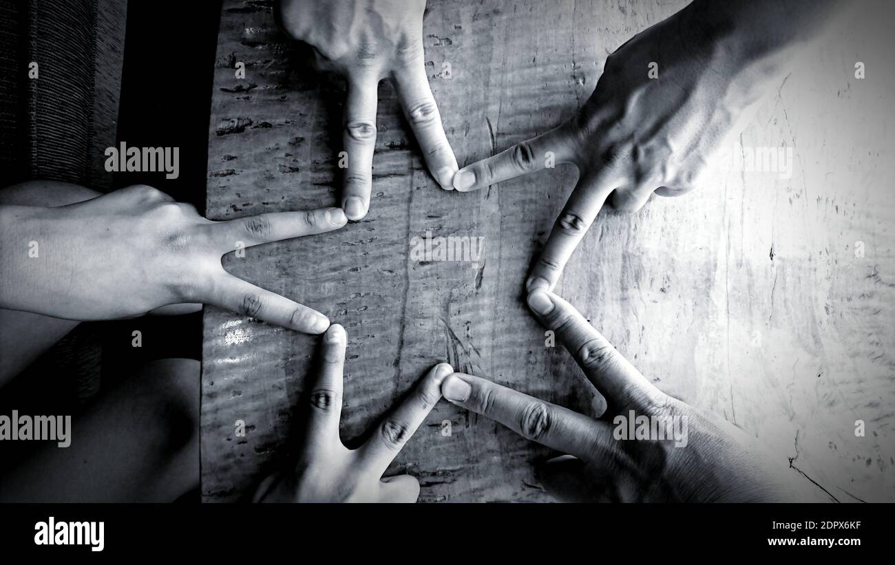 Finger forming star shape hi-res stock photography and images - Alamy