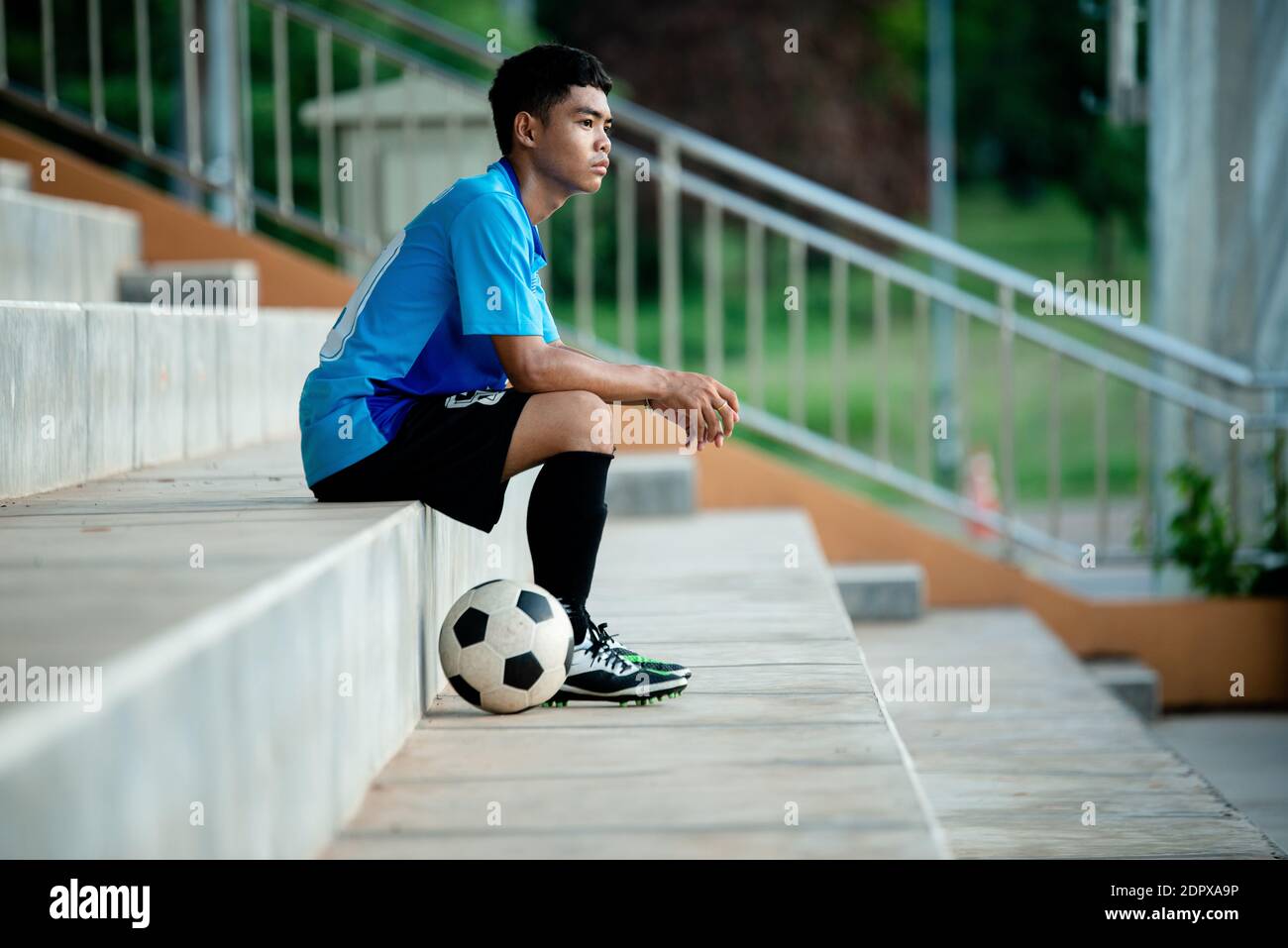 Soccer full length full length hi-res stock photography and images - Alamy