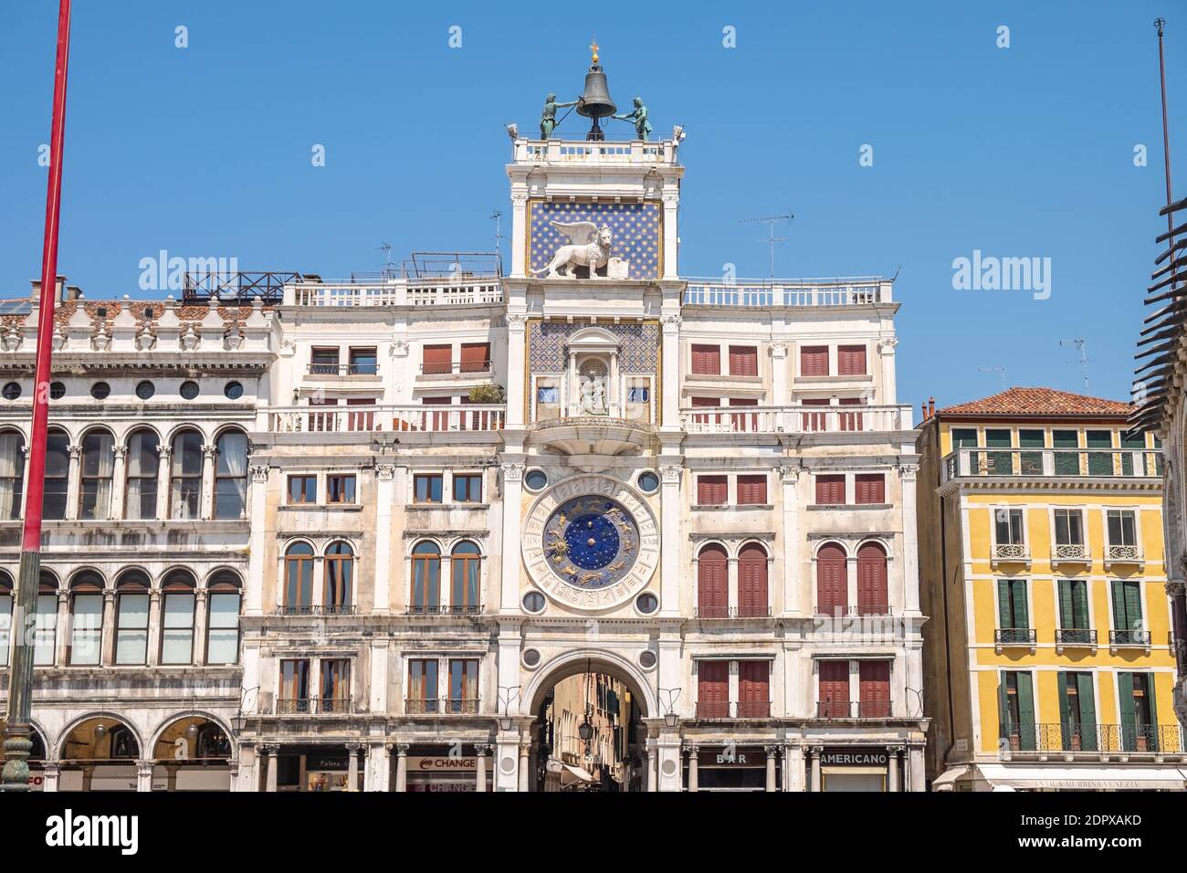 Venice historical medieval clock hi-res stock photography and images ...