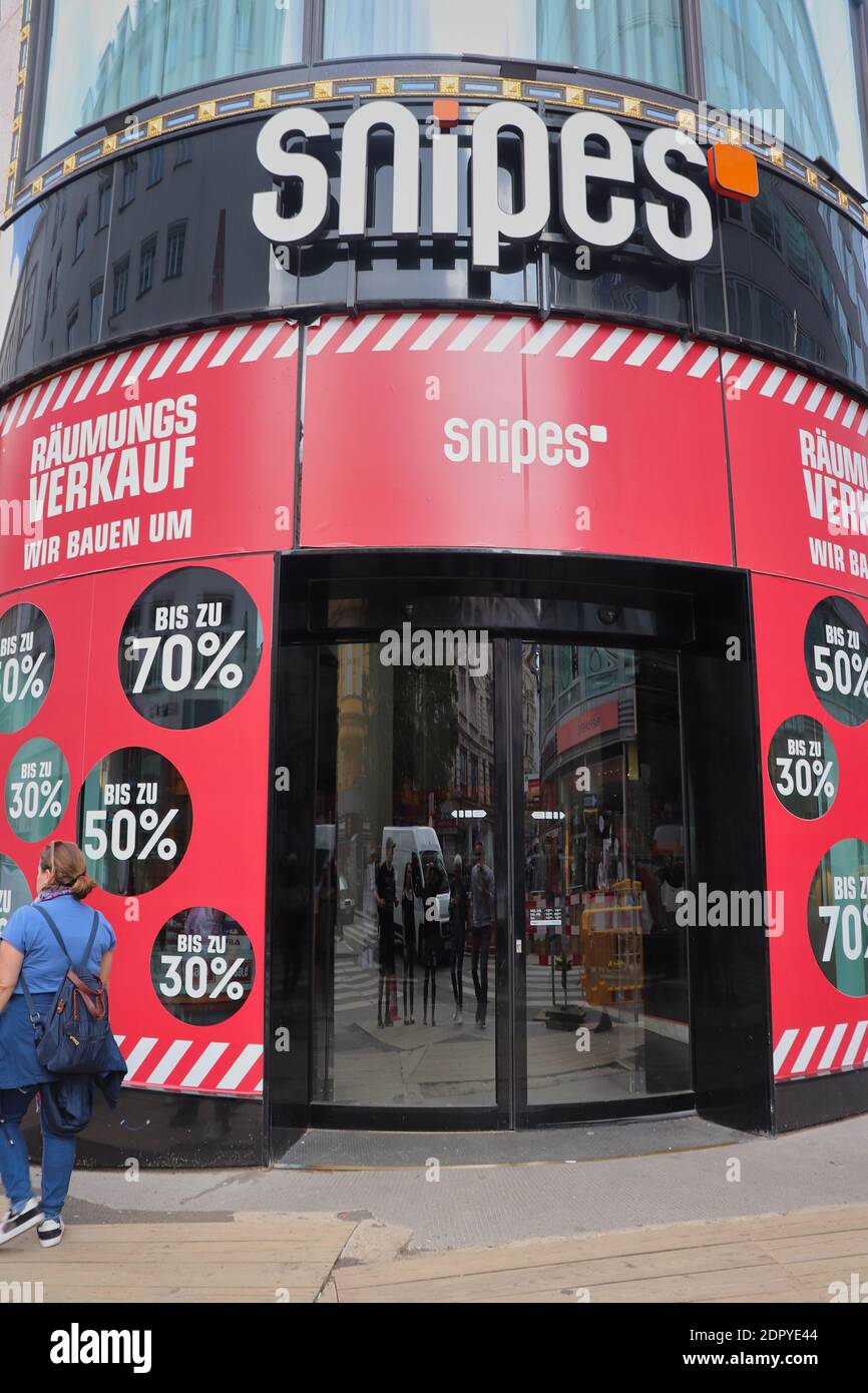 Viennese store culture hi-res stock photography and images - Alamy