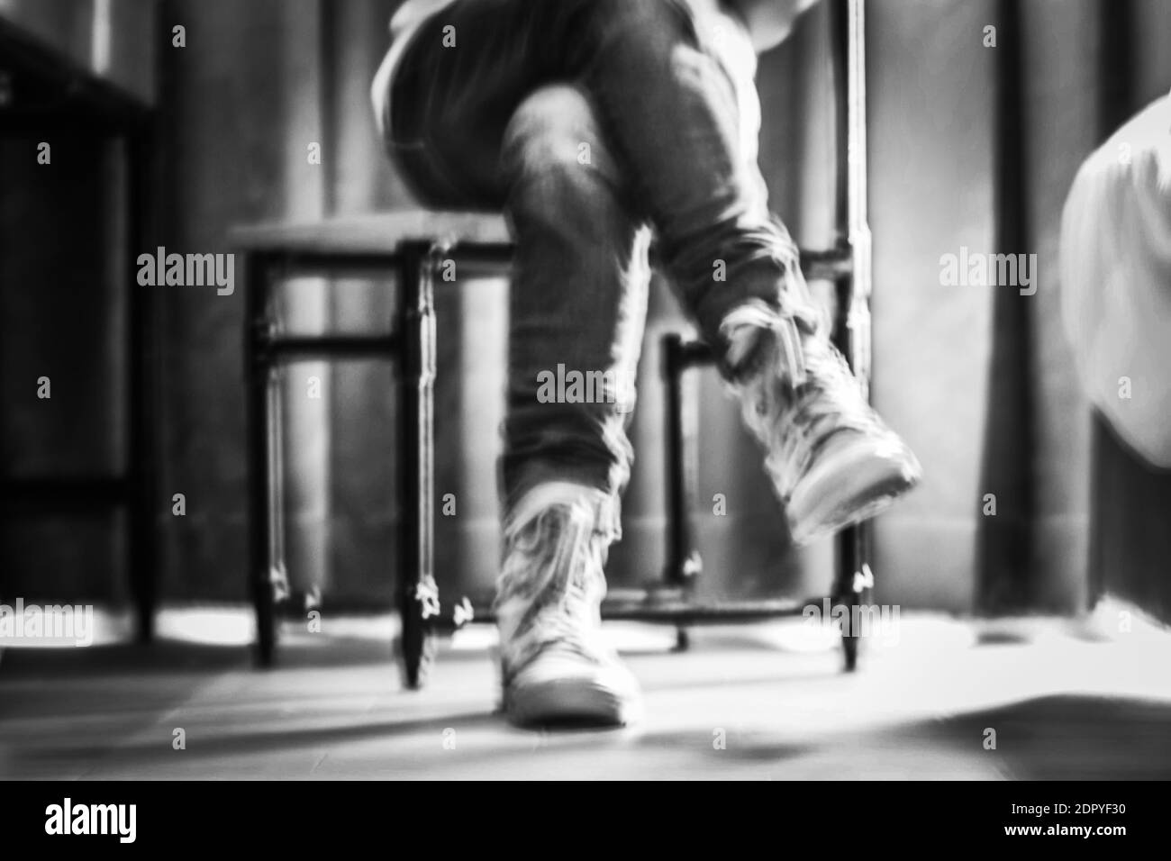 Office building cross section hi-res stock photography and images - Alamy