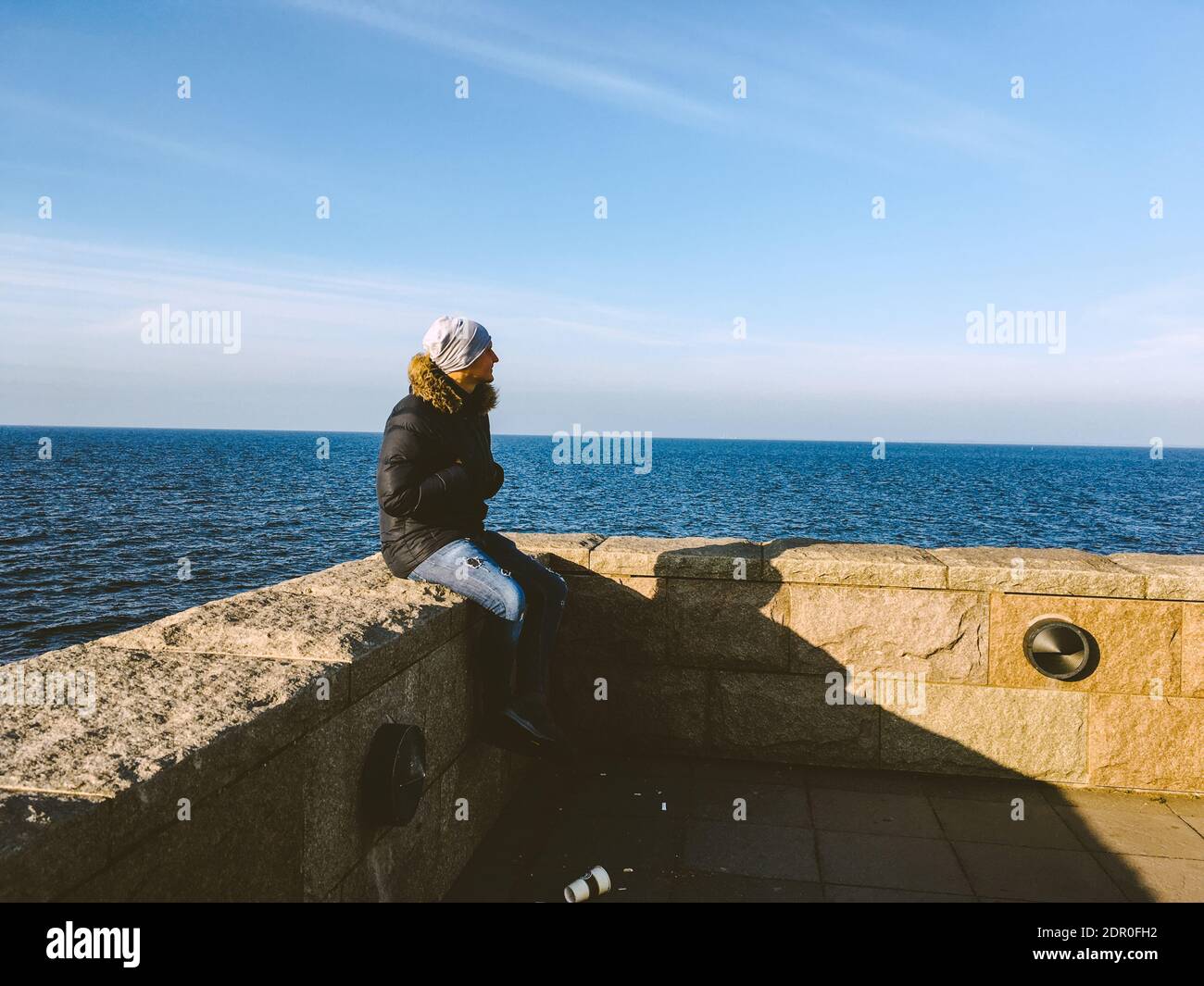 Cliff retaining wall hi-res stock photography and images - Alamy