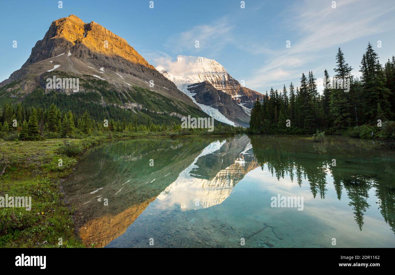 Beautiful Mount Robson in summer season, Canada Stock Photo - Alamy