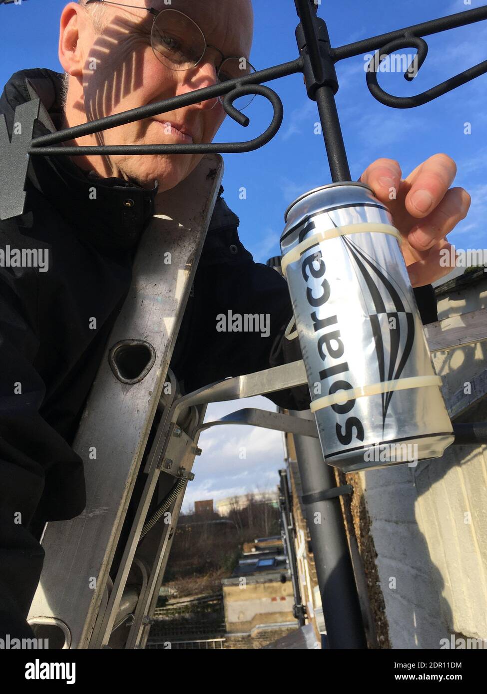 Long exposure with pinhole camera hi-res stock photography and images ...