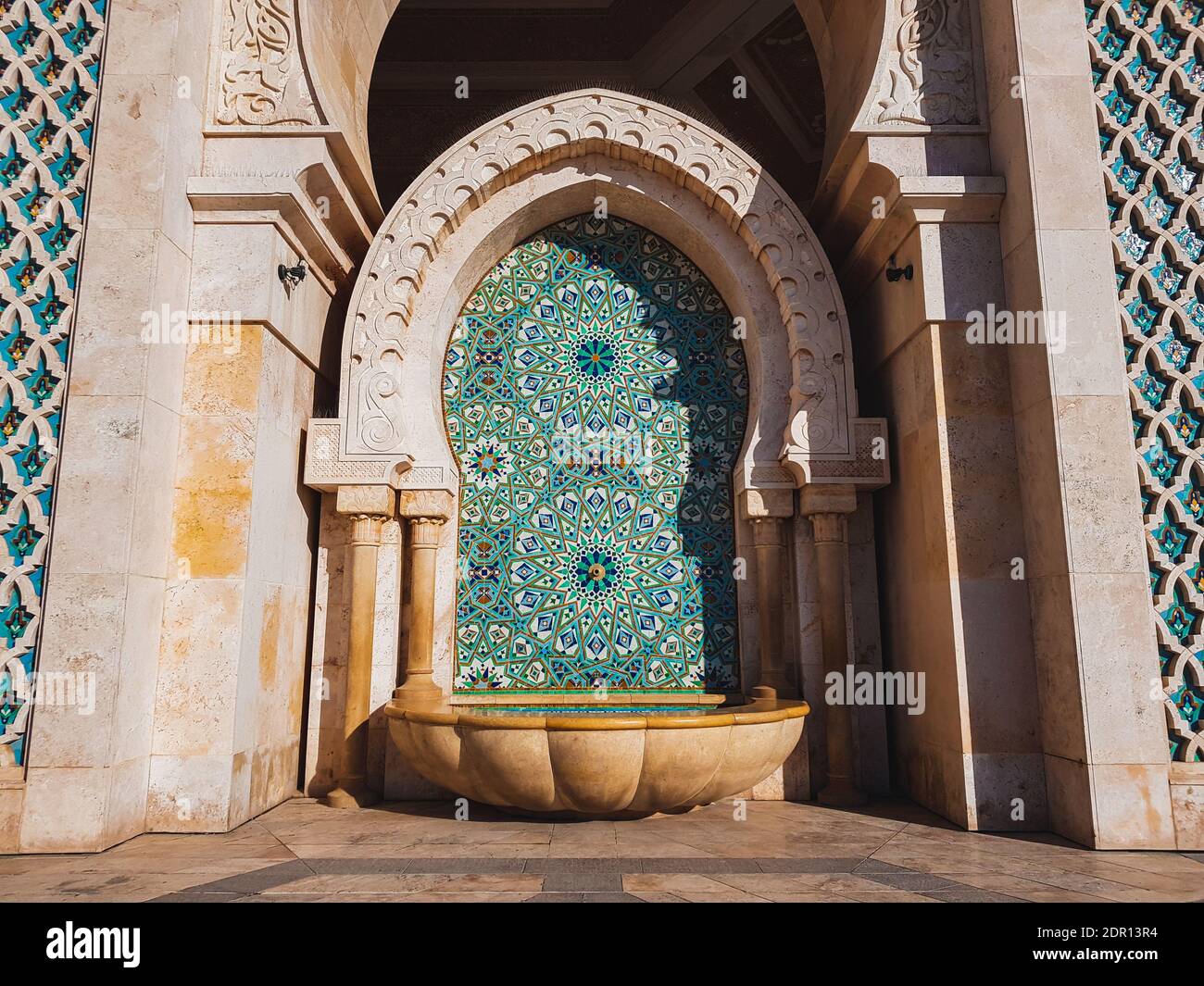 Trap arch hi-res stock photography and images - Alamy