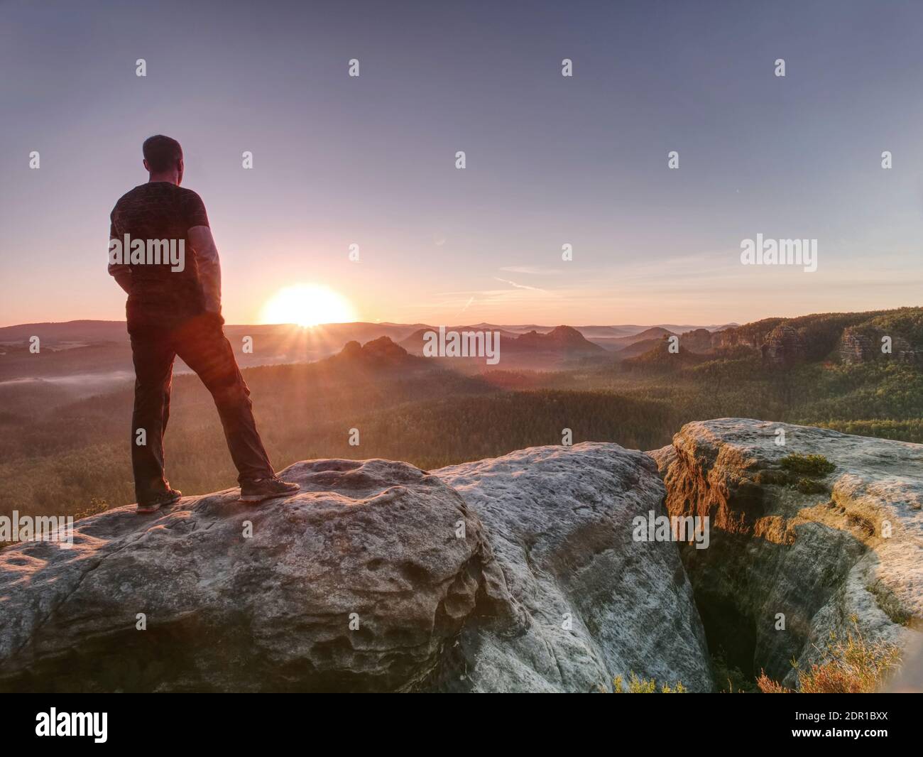 Tall and short men hi-res stock photography and images - Alamy
