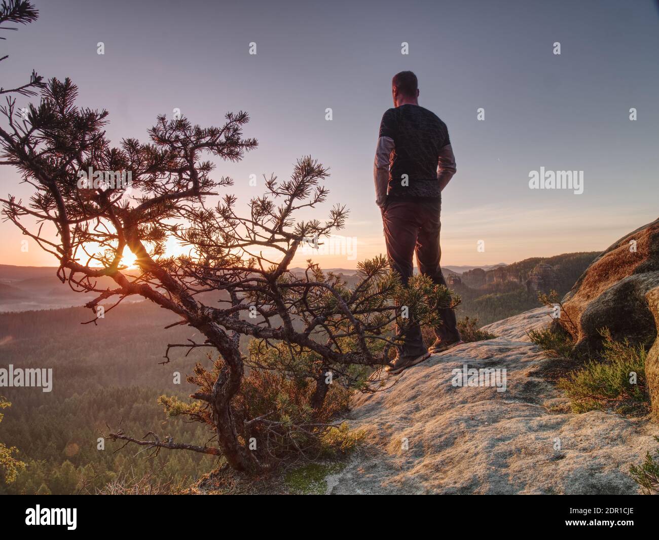Tall and short men hi-res stock photography and images - Alamy