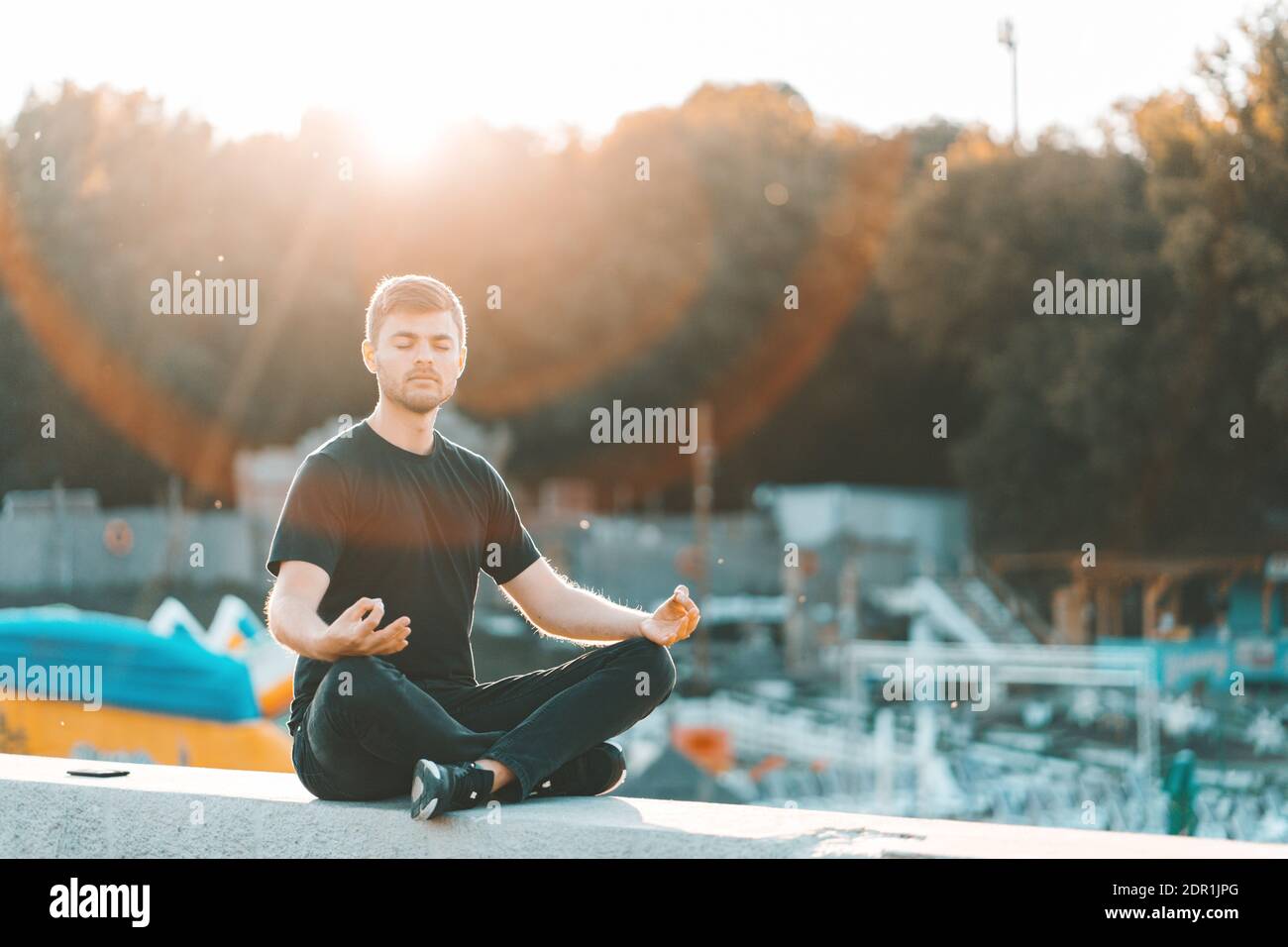 Mediating men hi-res stock photography and images - Alamy