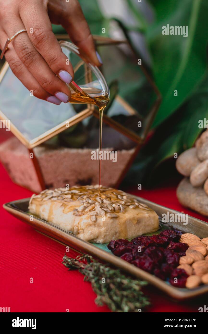 Pouring syrup container hi-res stock photography and images - Alamy