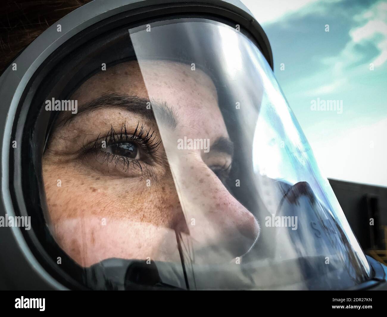 Respirator firefighter hi-res stock photography and images - Alamy