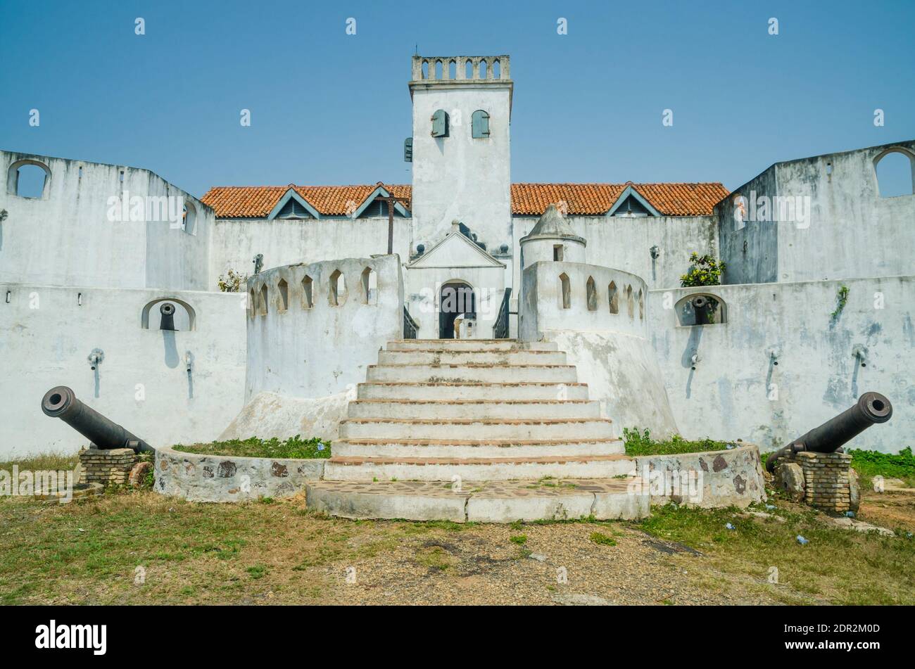 Portuguese slave fort africa hi-res stock photography and images - Alamy