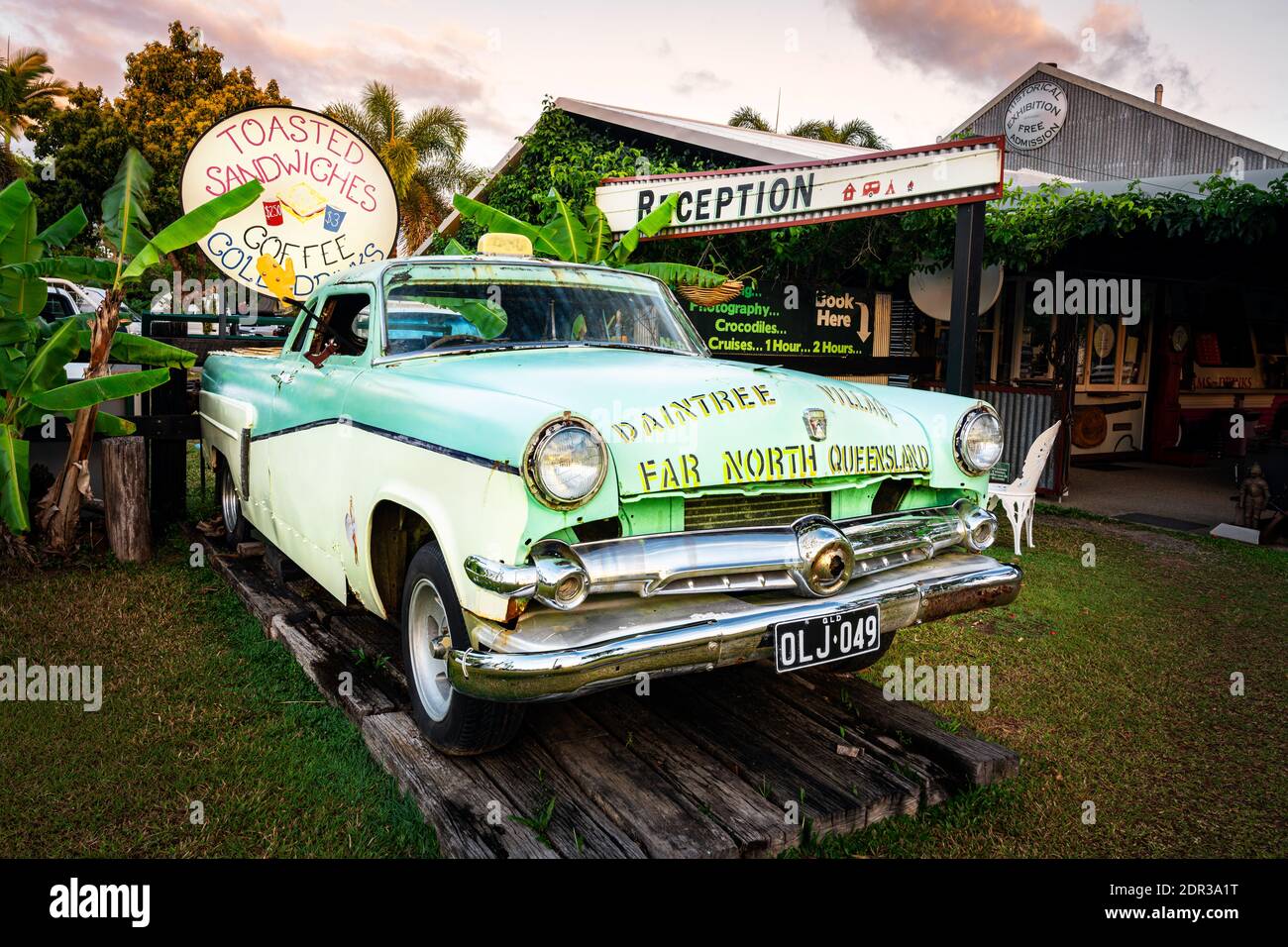 Reception of the Caravan Park in Daintree Village Stock Photo - Alamy