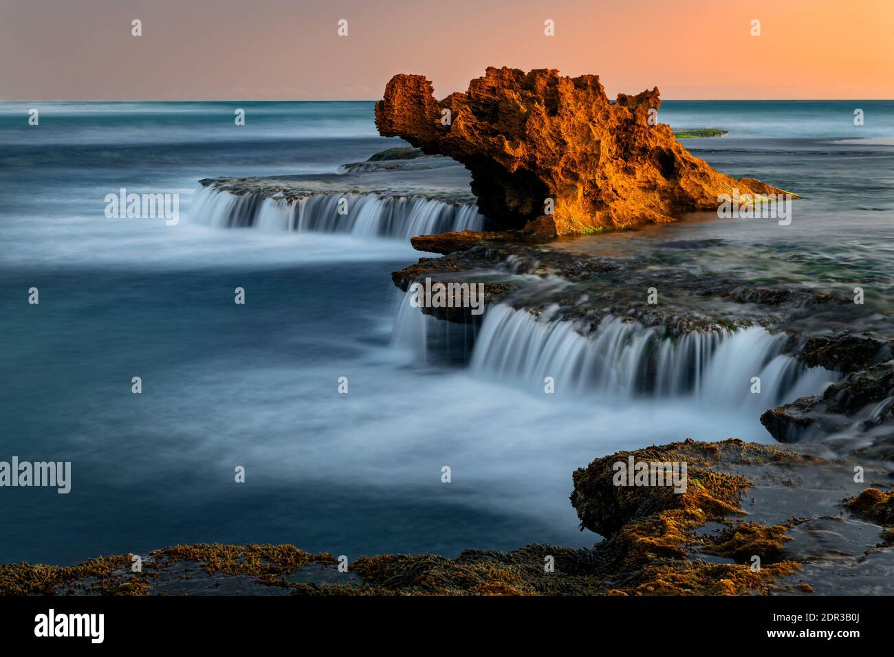 Amazing rock formation hi-res stock photography and images - Alamy