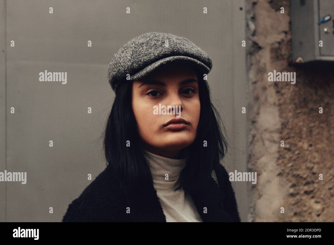 Woman wearing flat cap hi-res stock photography and images - Alamy