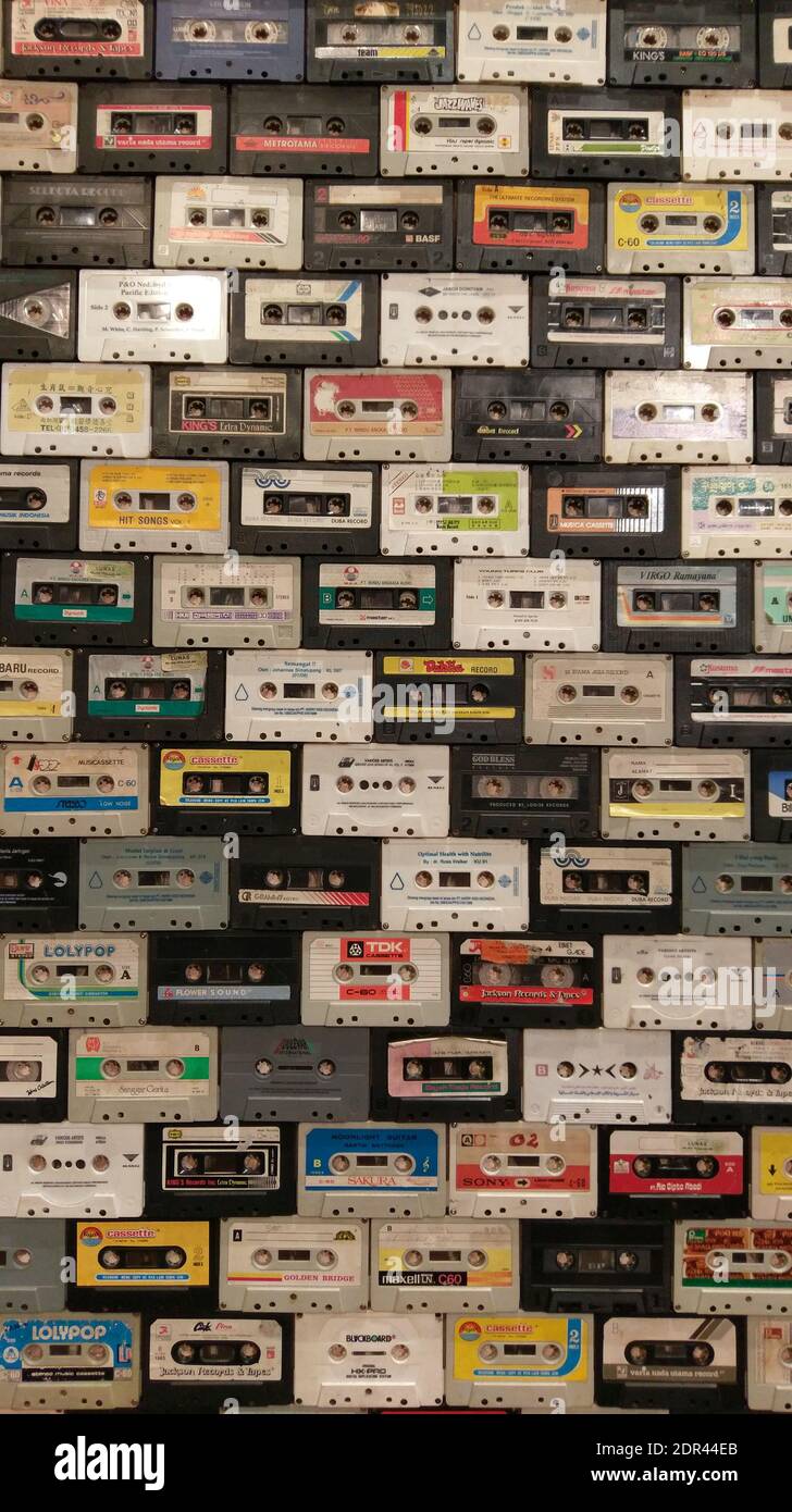 Cassettes hi-res stock photography and images - Alamy