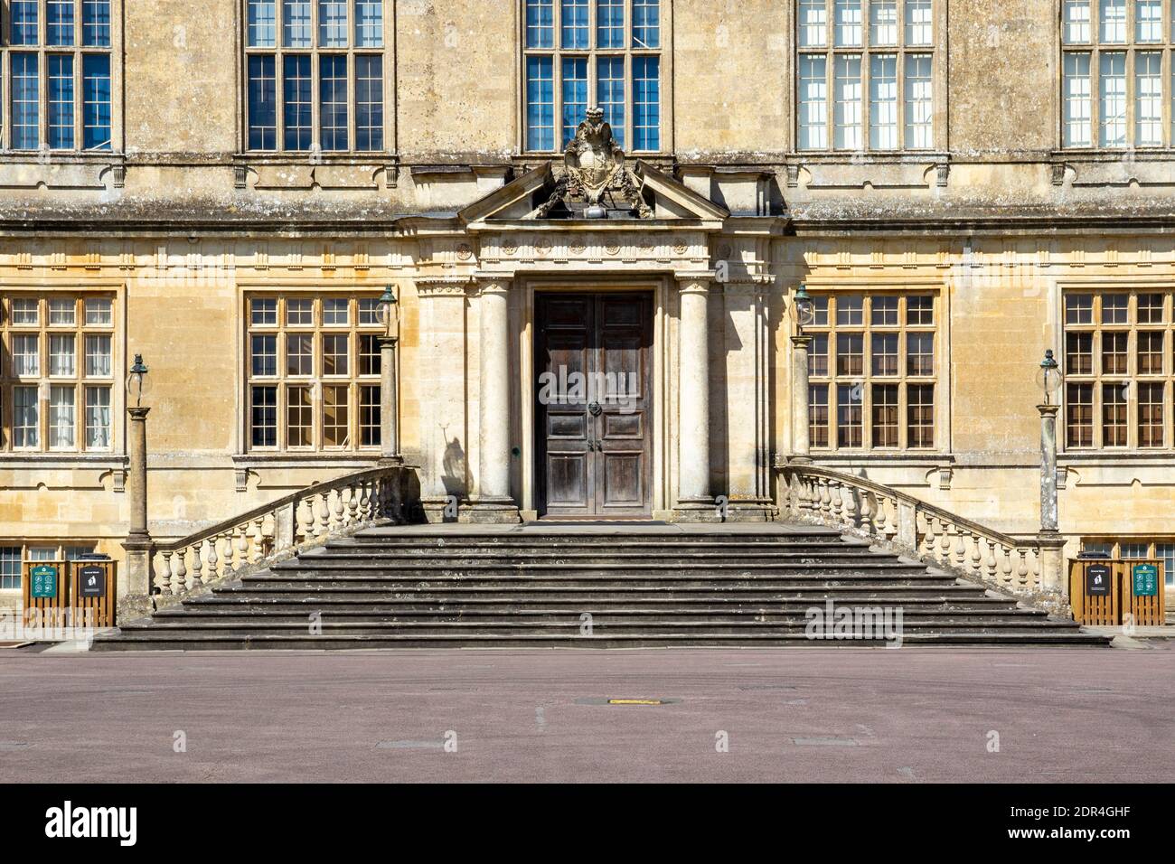 Elizabethan staircase hi-res stock photography and images - Alamy