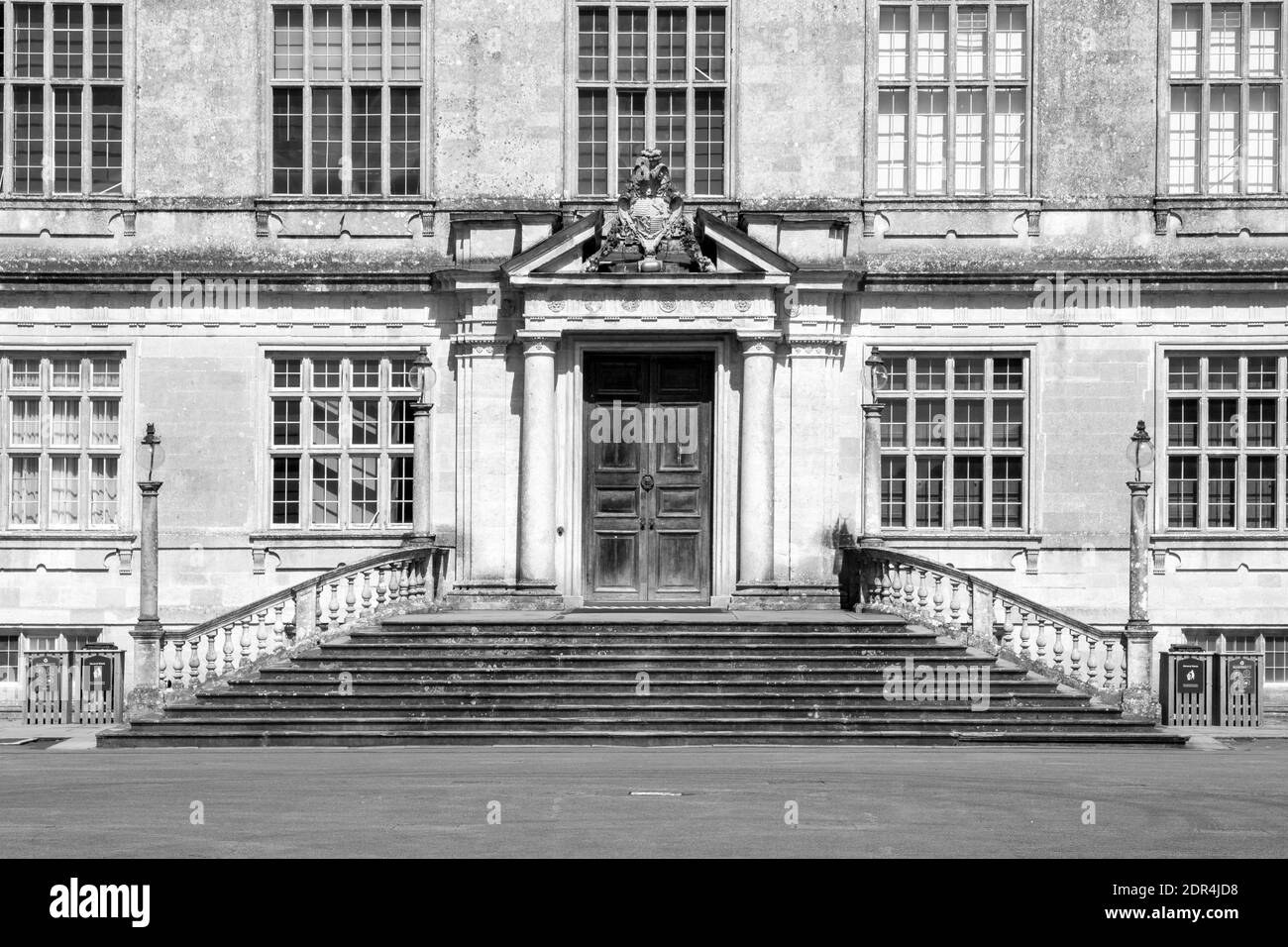 Stately home seat Black and White Stock Photos & Images - Alamy