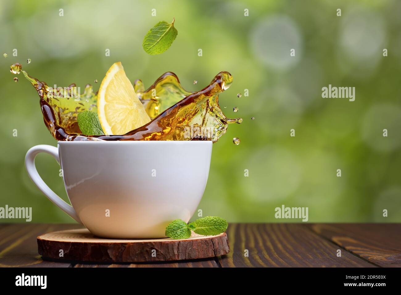 Tea splash white background hi-res stock photography and images - Alamy
