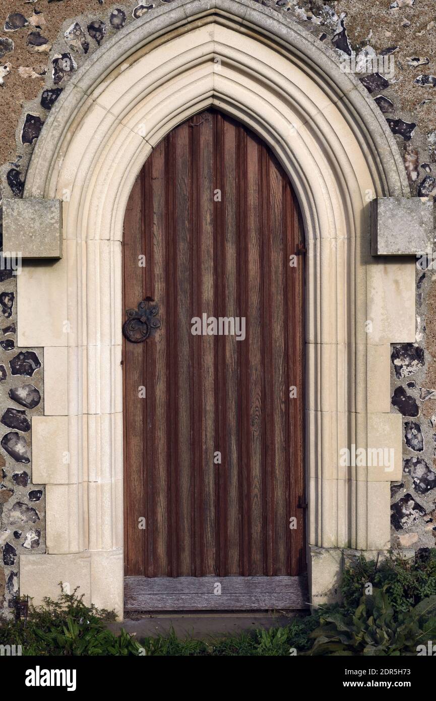 Old church wooden door hi-res stock photography and images - Alamy