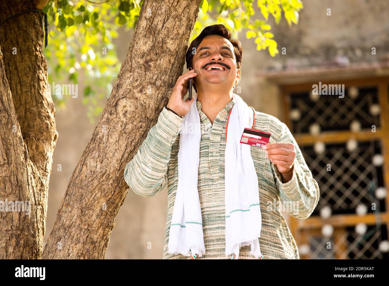 Indian farmer mobile hi-res stock photography and images - Alamy