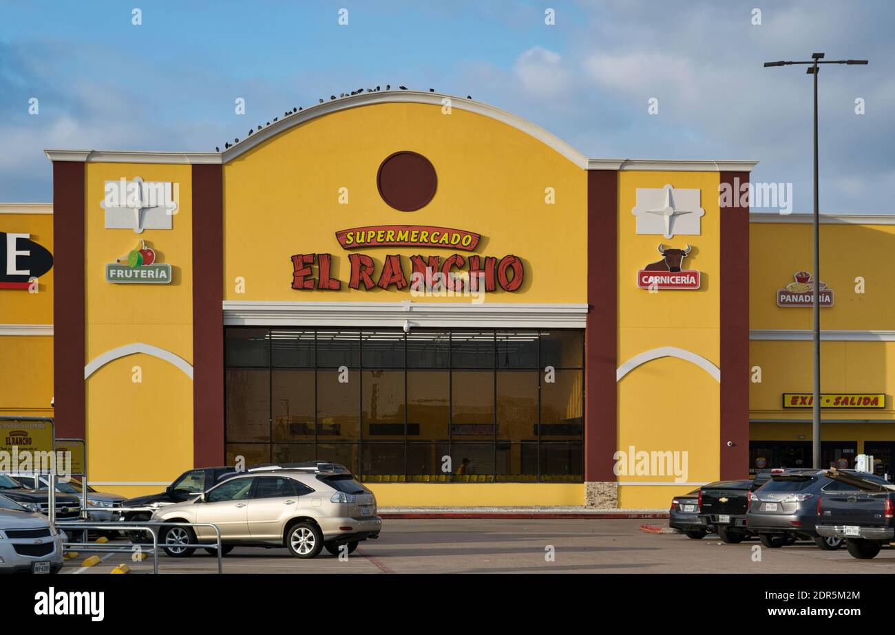 Hispanic supermarket texas hi-res stock photography and images - Alamy