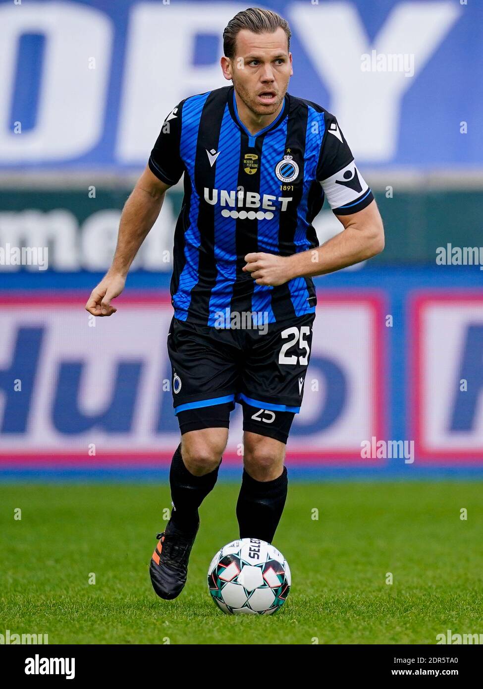 BRUGGE, BELGIUM - DECEMBER 20: Ruud Vormer of Club Brugge during the ...