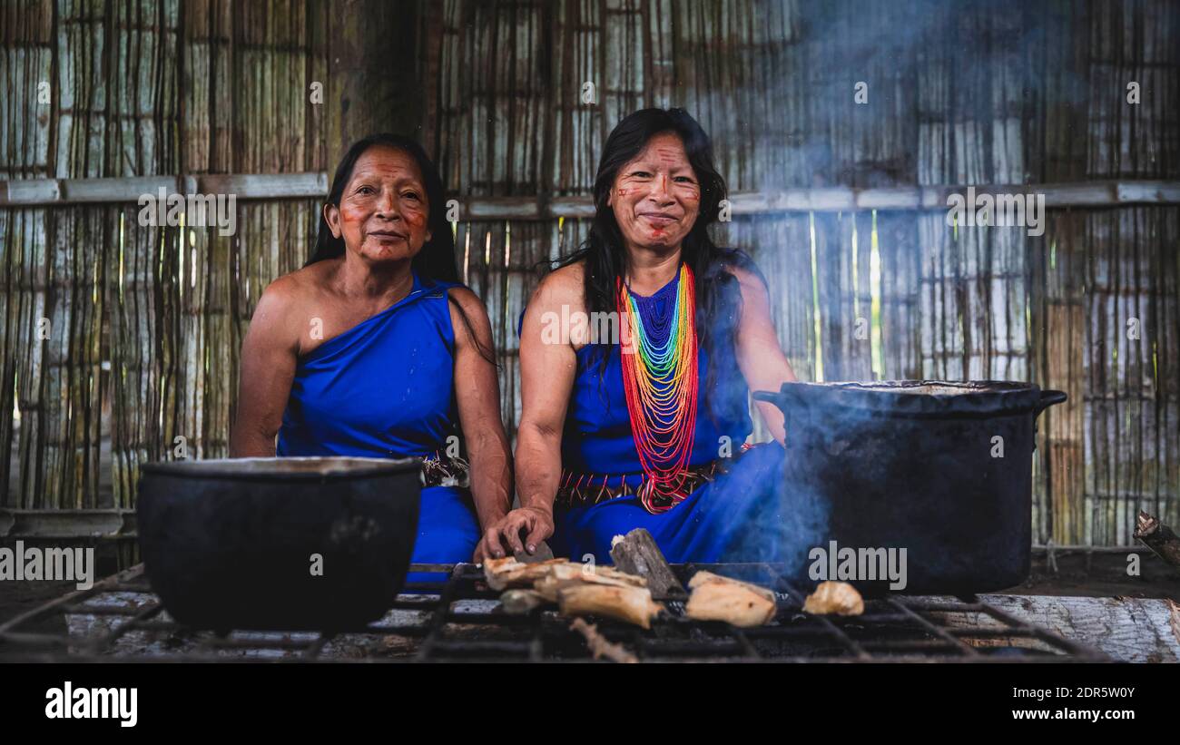 Shuar people south america hi-res stock photography and images - Alamy