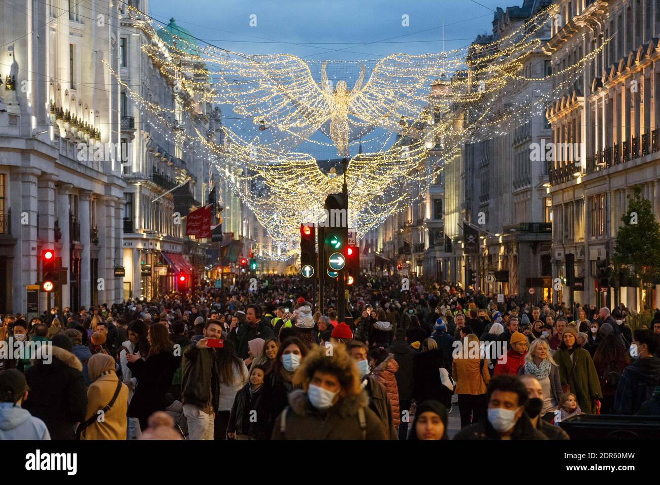 Regent street pedestrianised hi-res stock photography and images - Alamy
