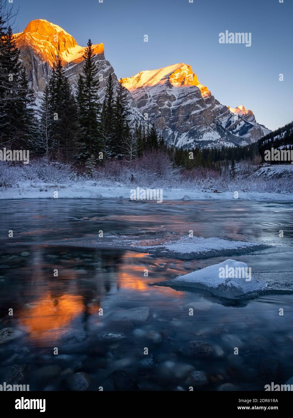 Mt Kidd Sunrise-Mount Kidd, Kananaskis, Alberta, Canada Stock Photo - Alamy