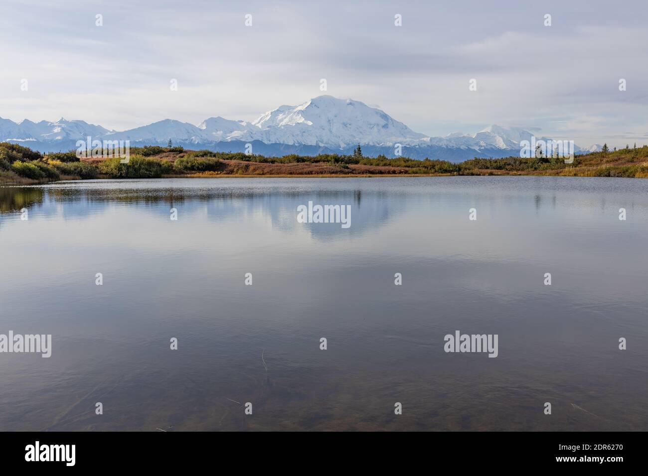 Mount denali reflection pond hi-res stock photography and images - Alamy