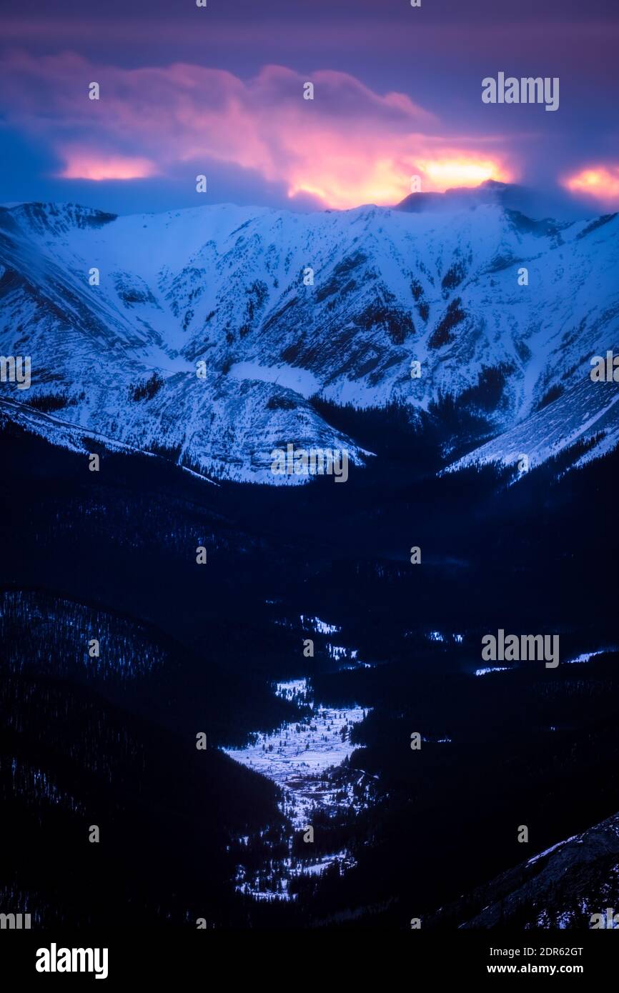 Sunset Prairie Mountain-Kananaskis, Alberta, Canada Stock Photo - Alamy