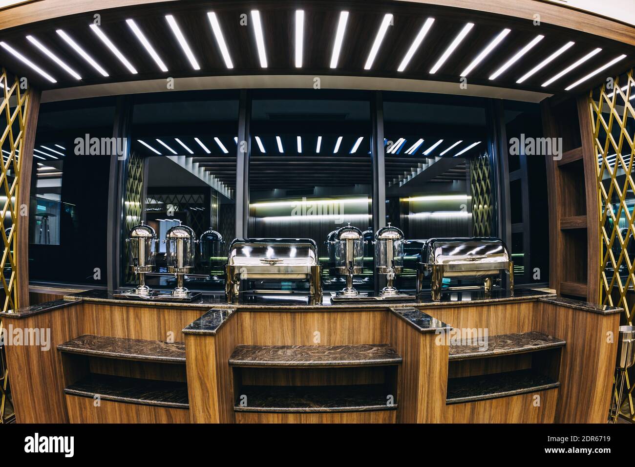 Empty food service steam pans in luxury buffet Stock Photo - Alamy