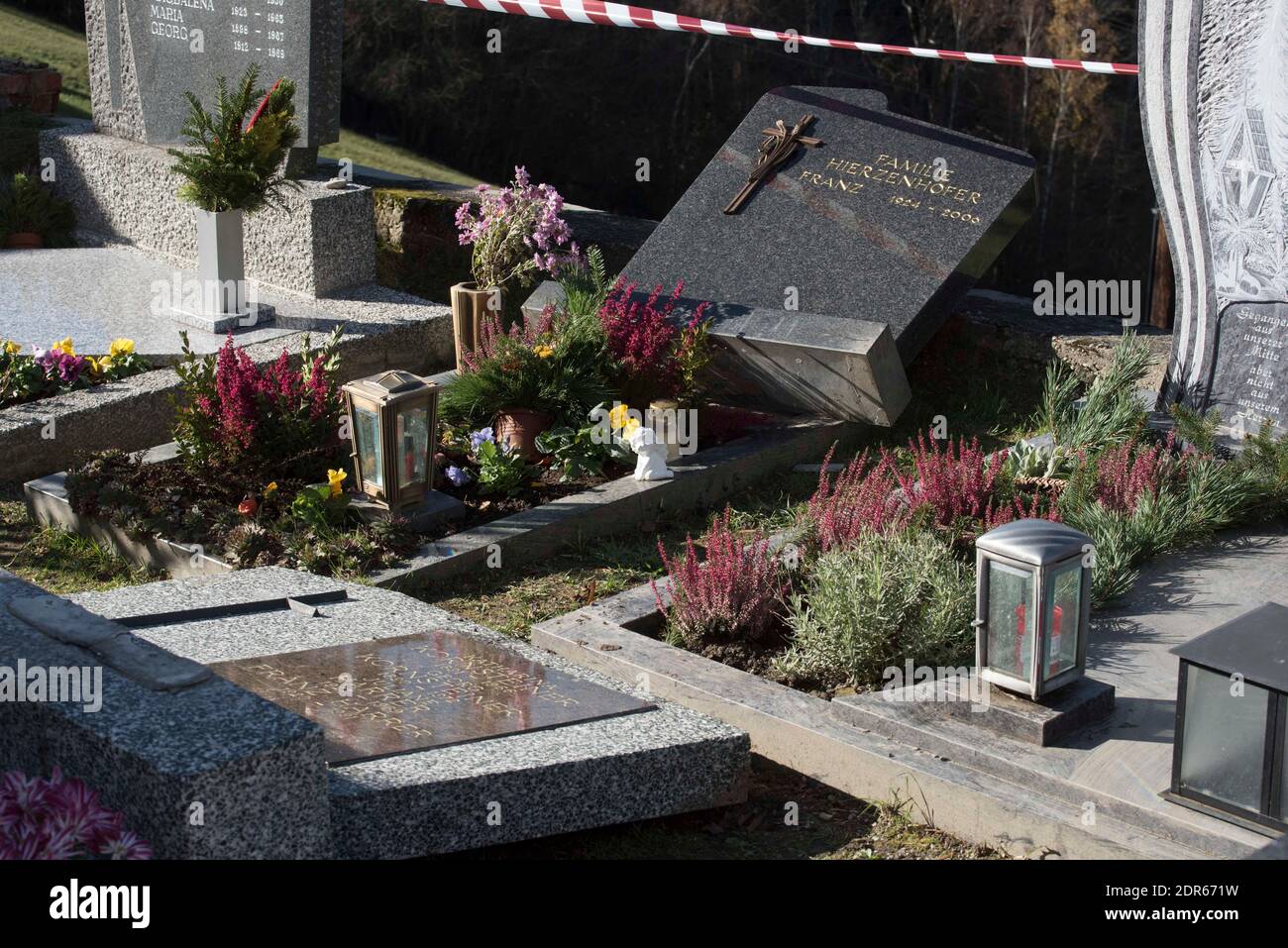 Cemetery desecration hi-res stock photography and images - Alamy