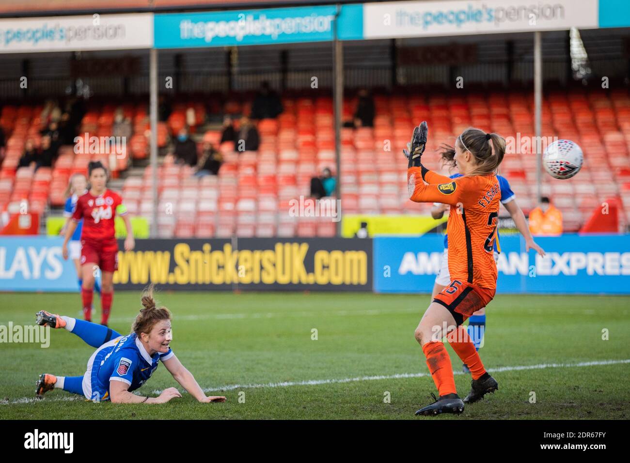 GOAL: Jess Fishlock #8 of Reading scores a goal 1-2 Stock Photo - Alamy