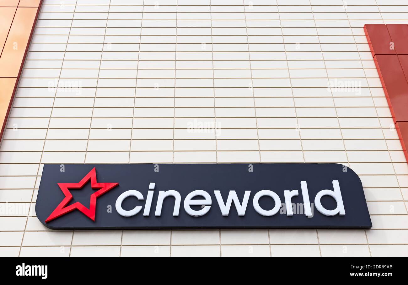 Cineworld cinema sign hi-res stock photography and images - Alamy