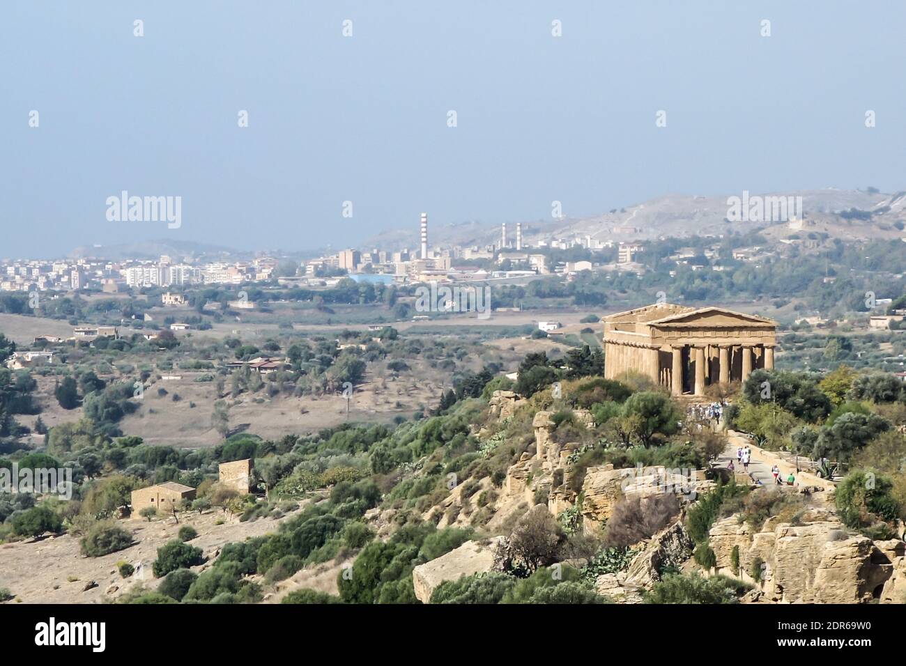 Temple of concordia top hi-res stock photography and images - Alamy