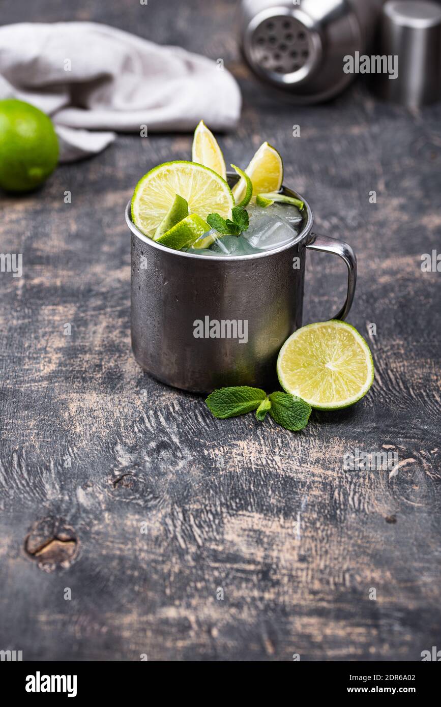 Moscow mule cocktail in mug Stock Photo - Alamy