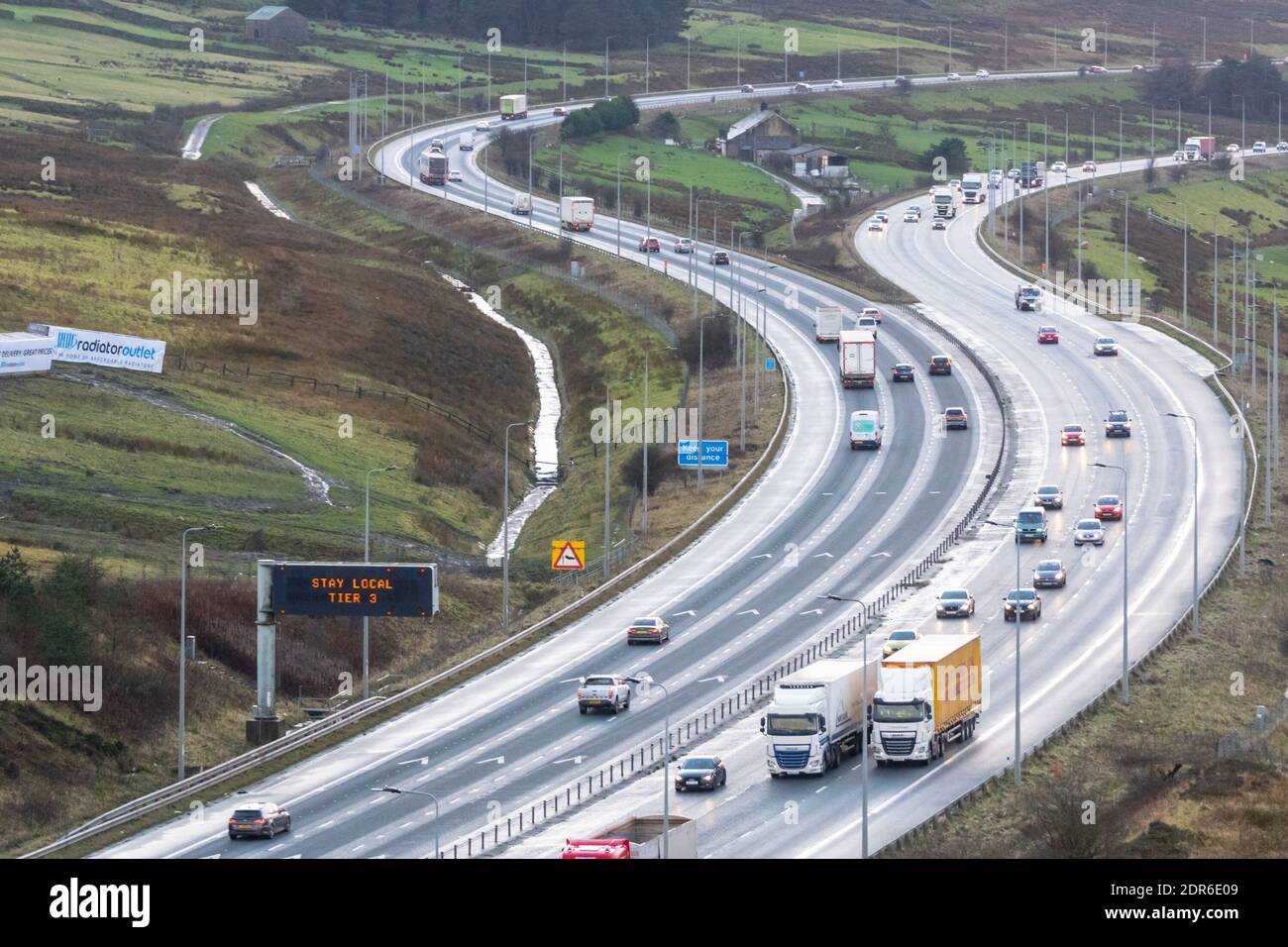 Motorway matrix sign hi-res stock photography and images - Alamy