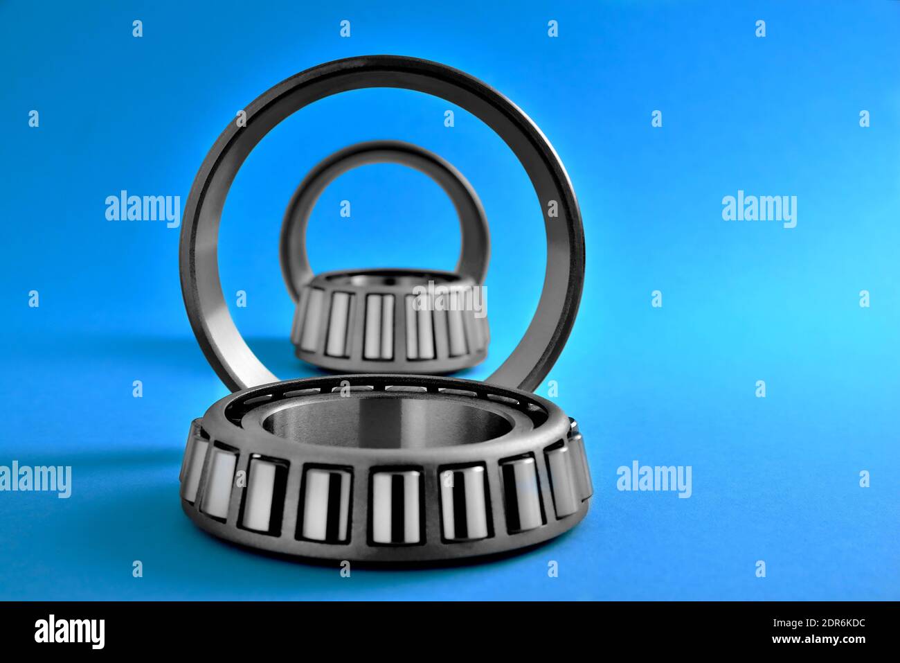 Bearing metal hi-res stock photography and images - Alamy